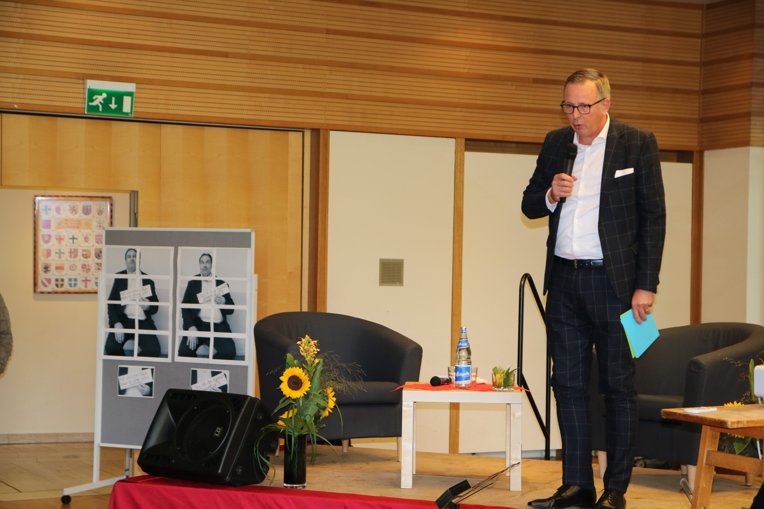 Goodbye, CHG: Schulleiter Stefan Uhlmann wechselt nach Düsseldorf ...