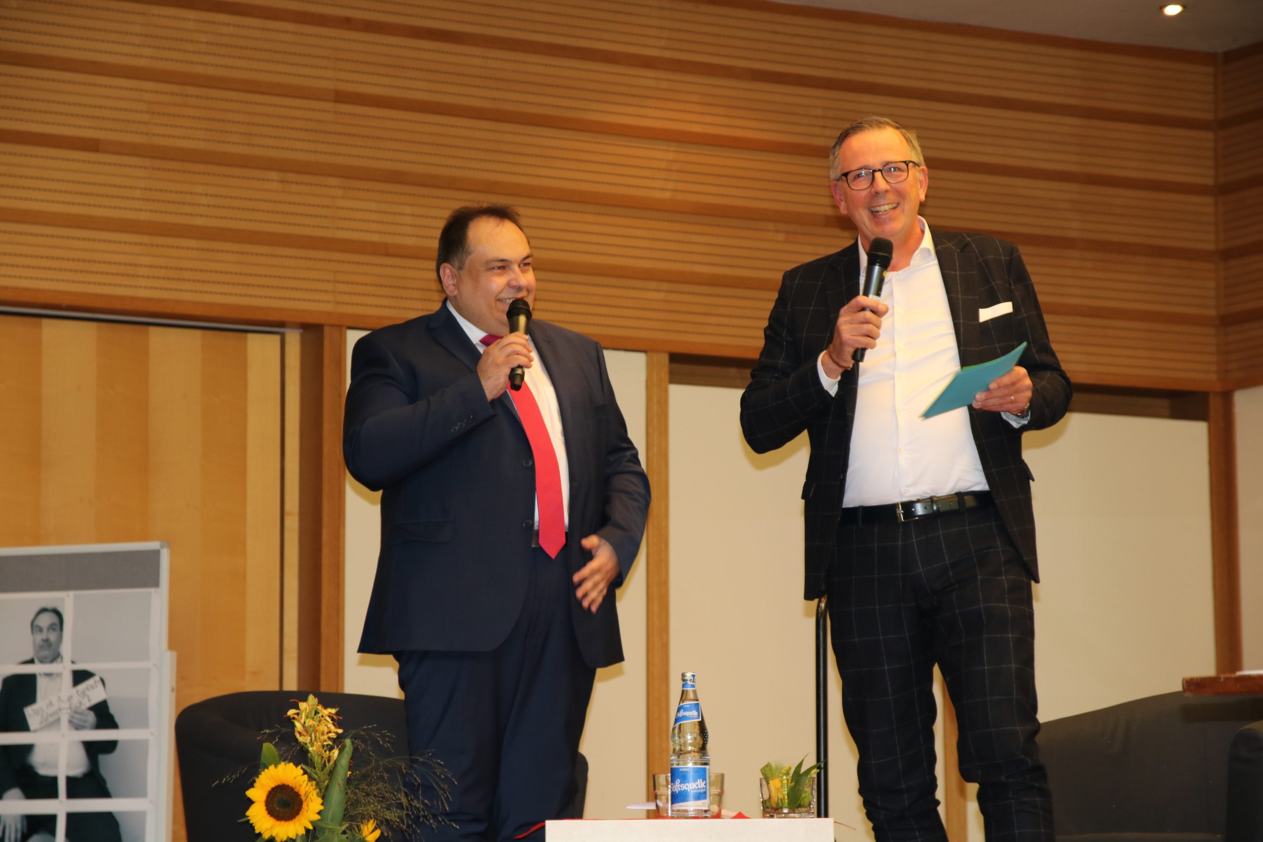 Goodbye, CHG: Schulleiter Stefan Uhlmann wechselt nach Düsseldorf ...