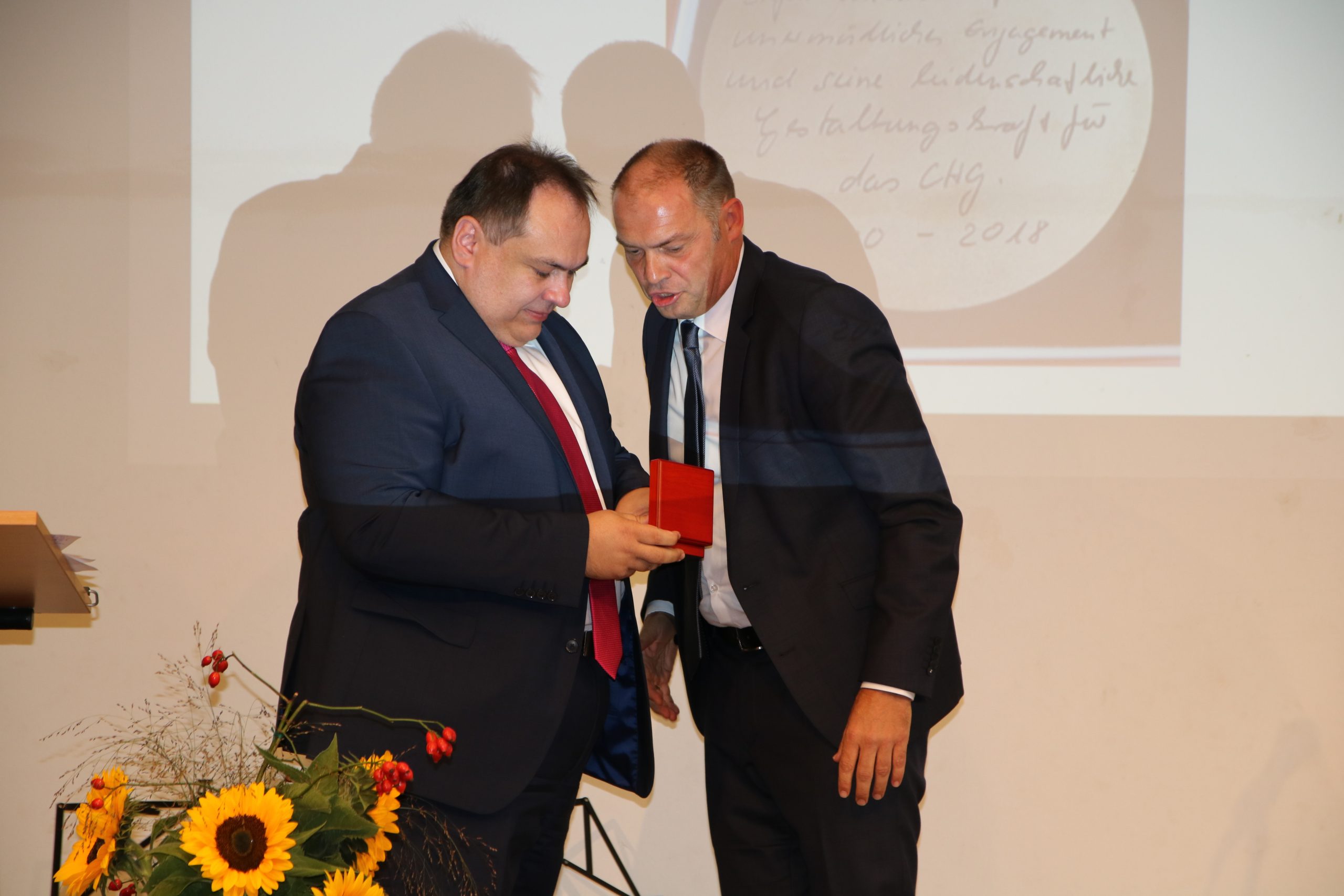 Goodbye, CHG: Schulleiter Stefan Uhlmann wechselt nach Düsseldorf ...